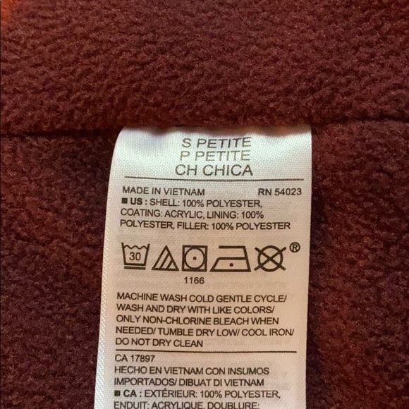 Old Navy | Jackets & Coats | Old Navy Puffer Vest Burgandy Size S Petite | Poshmark